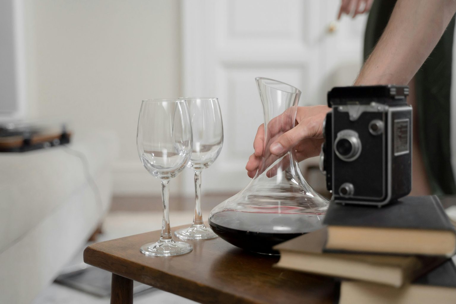 The Art of Decanting: When, Why, and How to Do It Right - The Little ...
